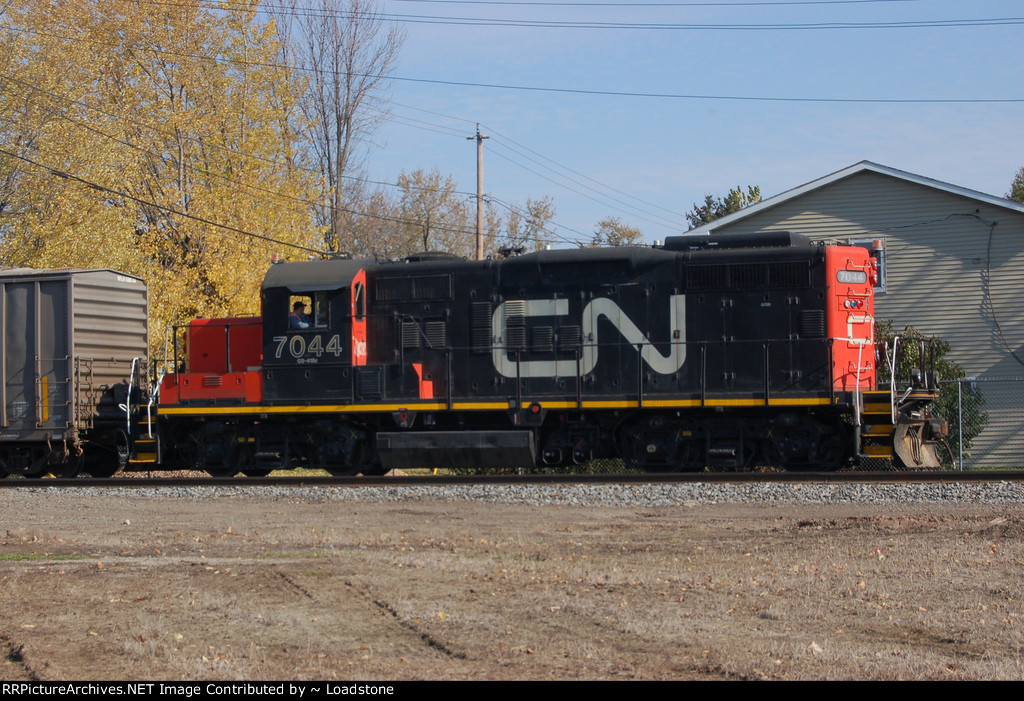 CN 7044